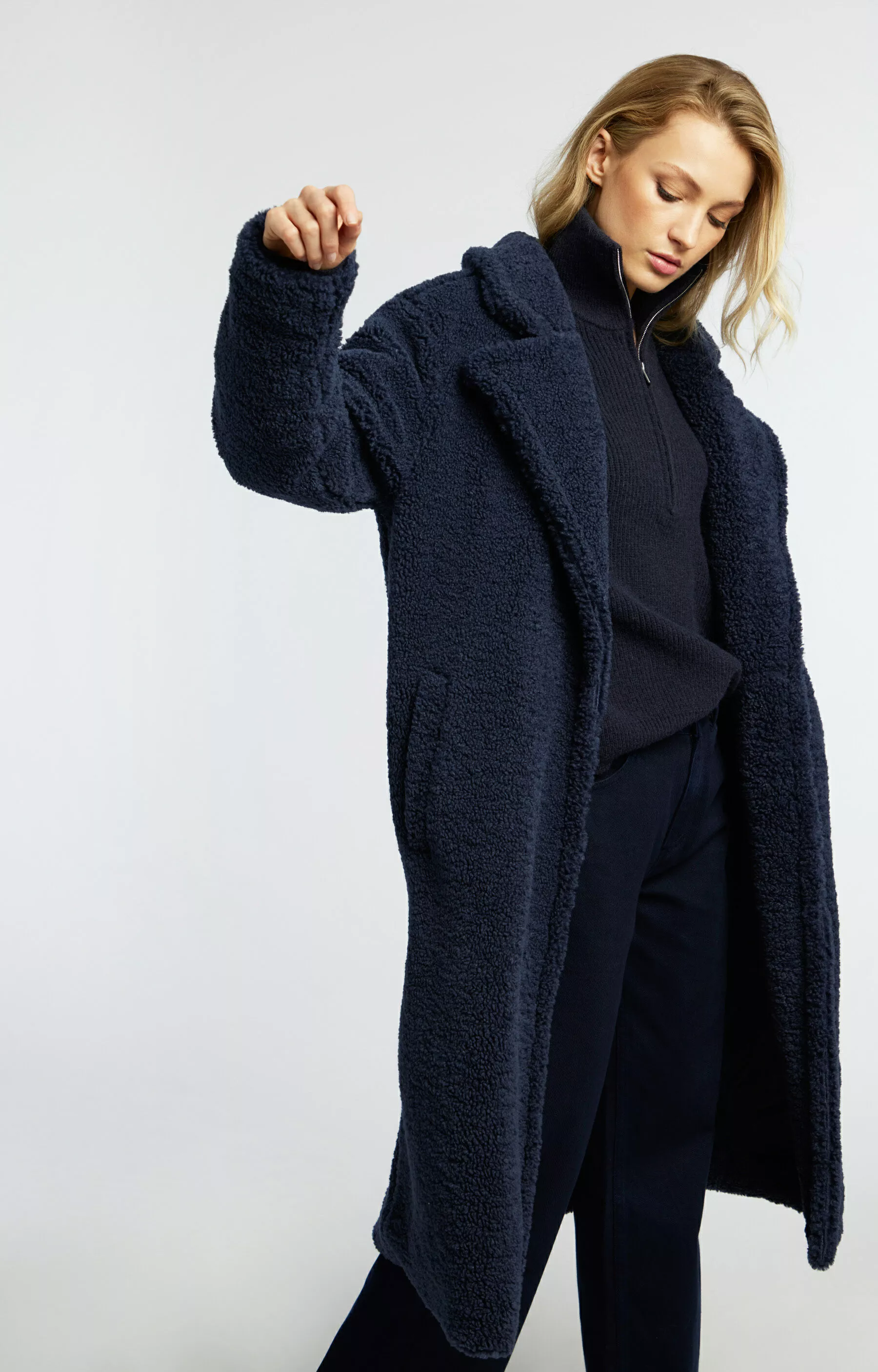 Pluszowy płaszcz | Wólczanka