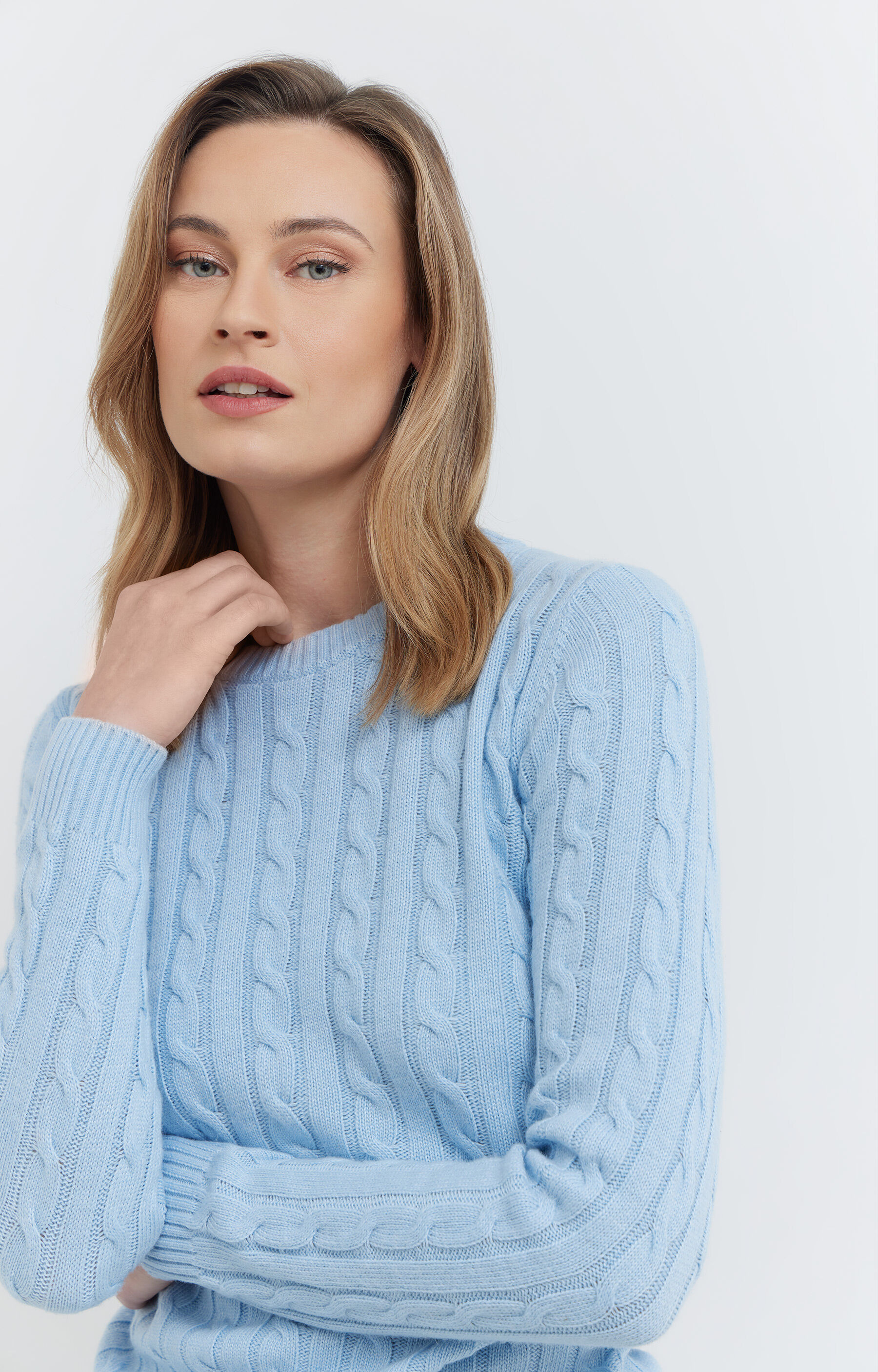 Jasnoniebieski sweter WÓLCZANKA | Wólczanka