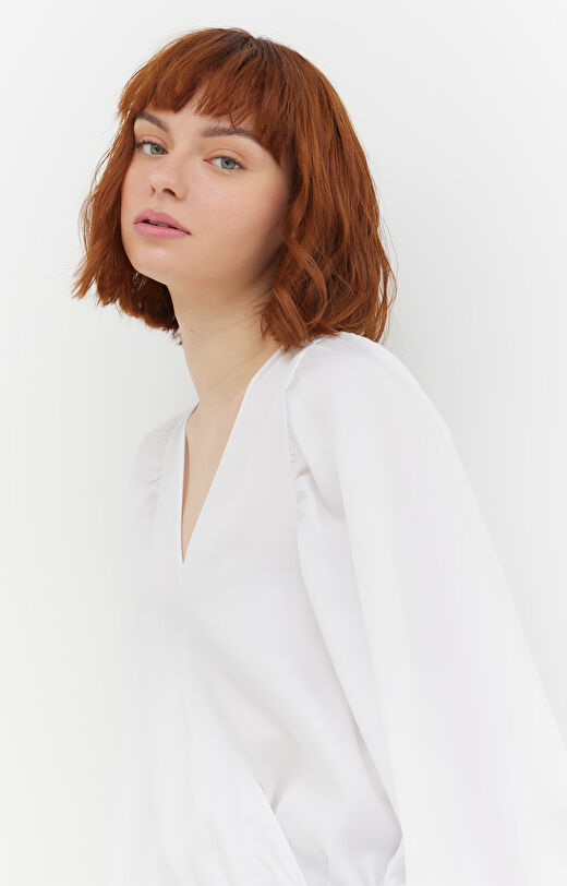 Bluzki damskie. Eleganckie i zwiewne | Wólczanka